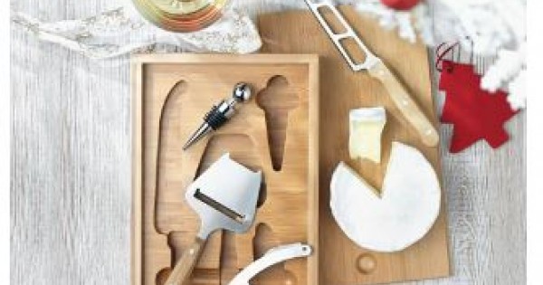 Bamboo cheese and wine set